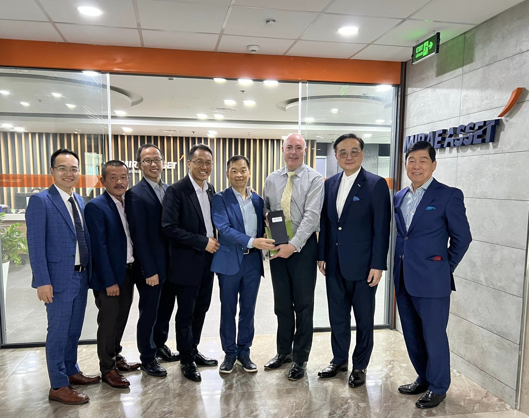 Vietnam HCMC Trip - Big Data Elite Asia Limited